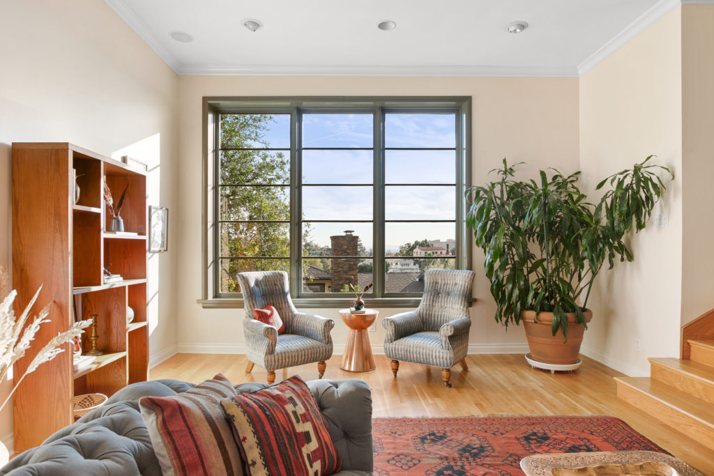 Chic Colonial with views in Los Feliz SOLD for $322,000 over list by ...