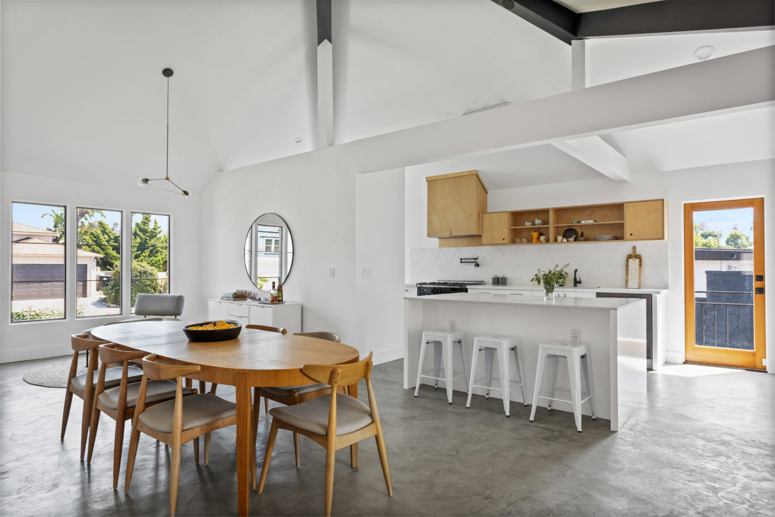 View Park Architectural Compound Is A Work From Home Dream!