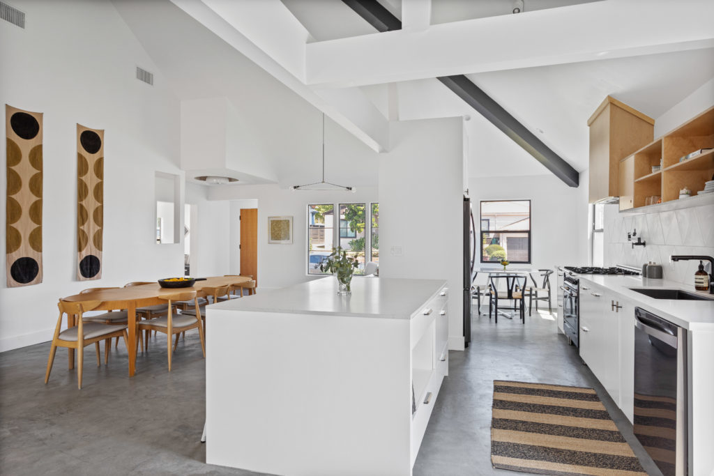 View Park Architectural Compound Is A Work From Home Dream!