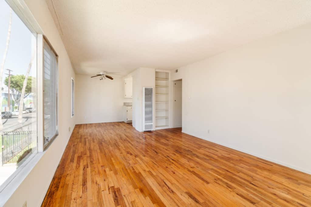 Charming Hollywood Apartment for Lease in Mid-Century Dingbat Building!